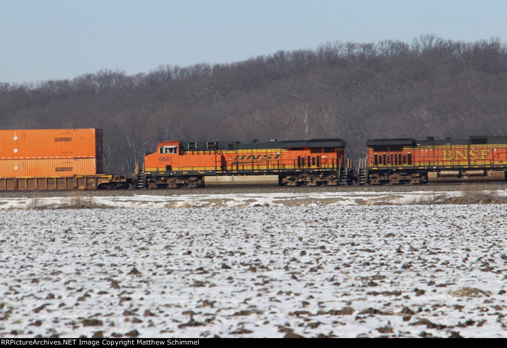 BNSF 6661